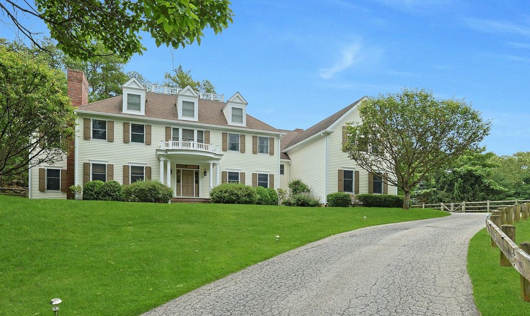 Stately Colonial With Pool In Mount Kisco, New York, United States For ...