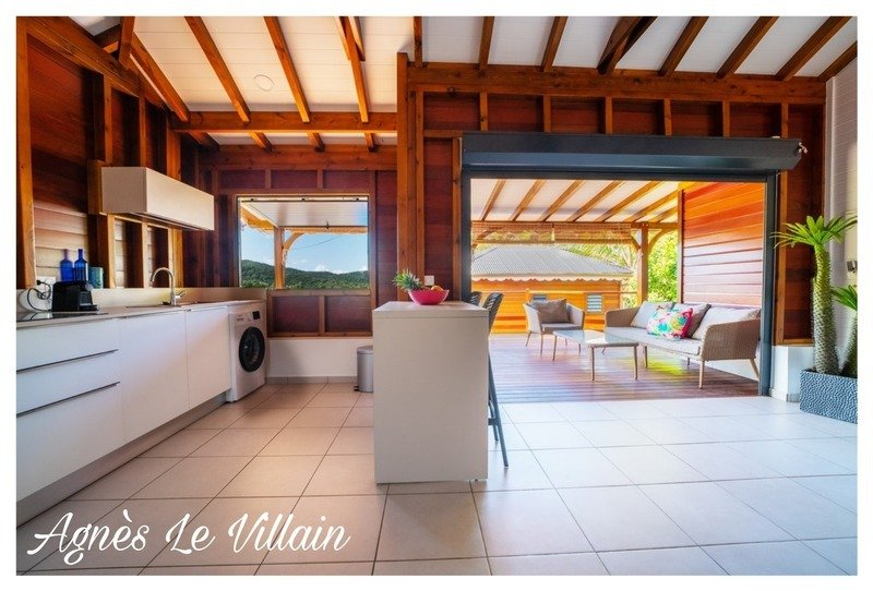 Complexe Touristique De Luxe Avec Vue Sur La Mer Dans Sainte Rose ...