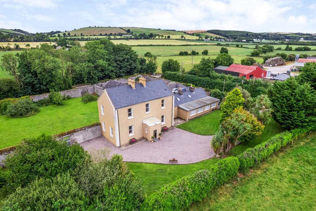 Impressive Countryside Home “Commons House” In In Cloyne, County Cork ...