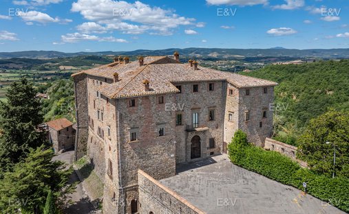 Luxury gated community castles for sale in Fabro, Umbria, Italy ...