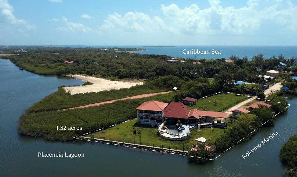 Paradise In Belize With Seller In Seine Bight, Stann Creek District ...