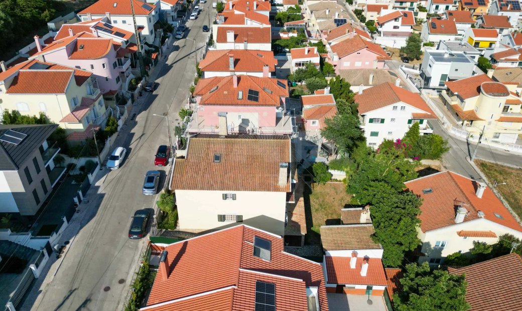 Moradia T4 De Referência Na Ramada In Ramada E Canecas, Portugal For ...