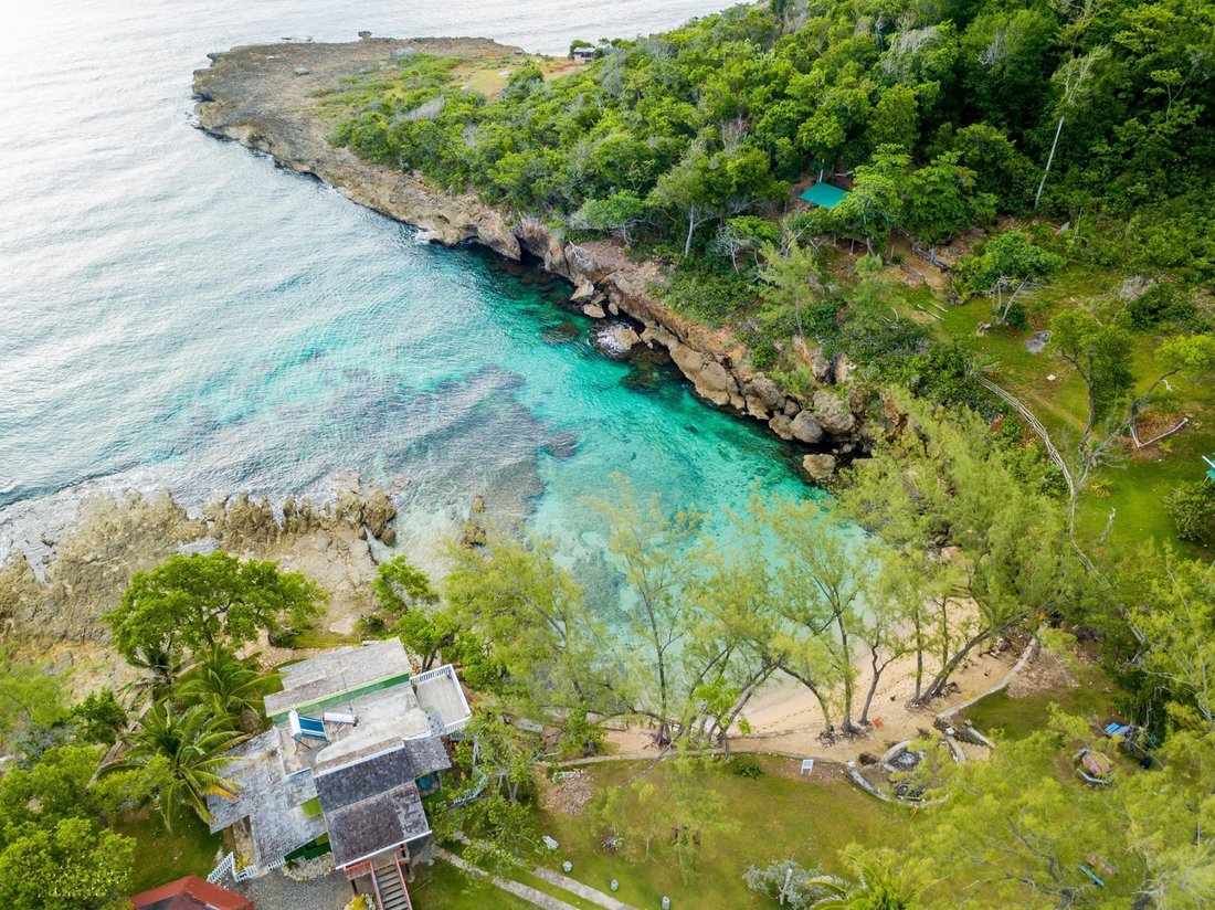 14 Acre Seaside Paradise In Jamaica In Robins Bay, St. Mary Parish ...