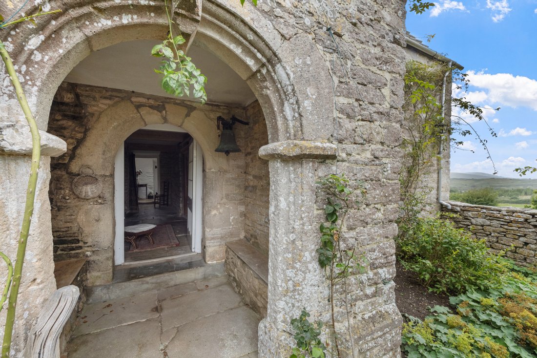 Medieval Manor Dating Back To 1170 Set In Kingston, England, United ...