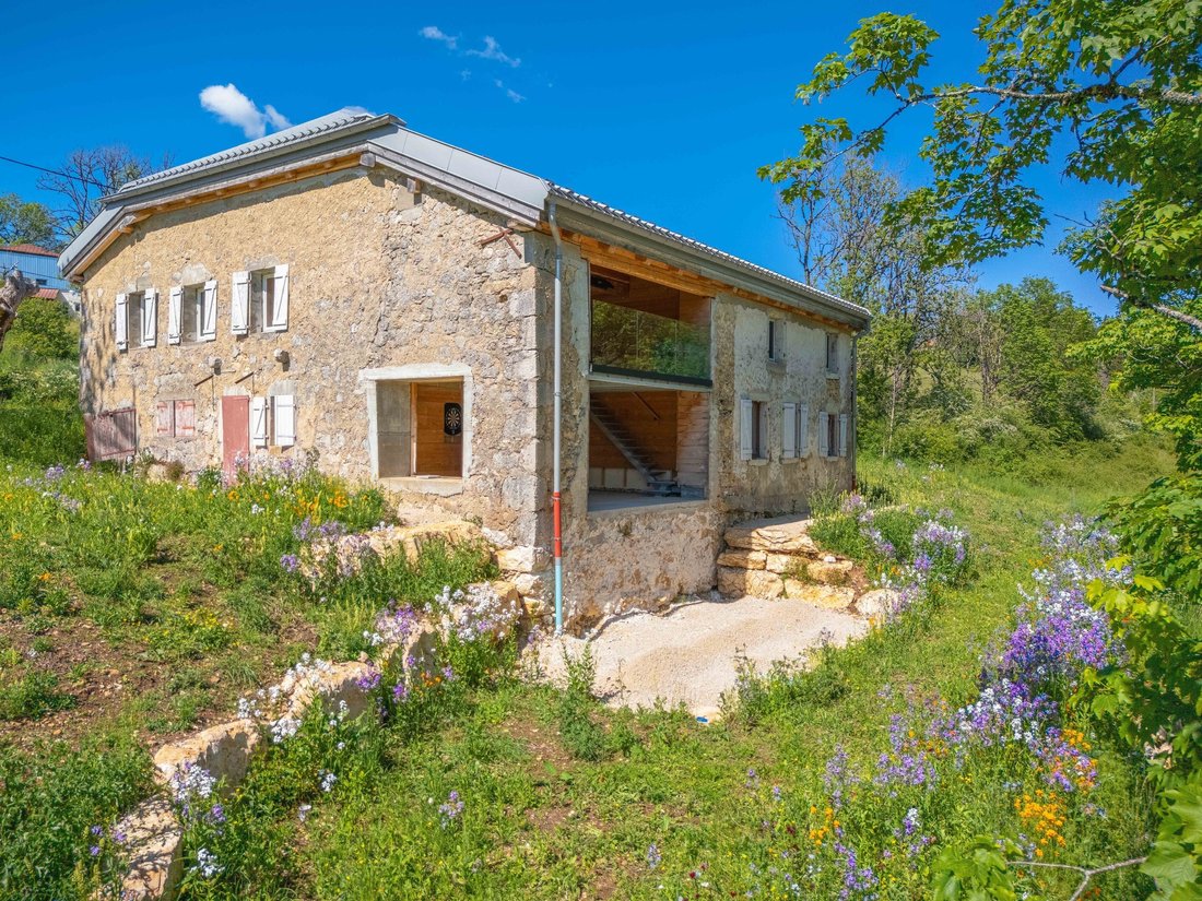 Amazing Renovated In Septmoncel Les Molunes, Bourgogne Franche Comté ...