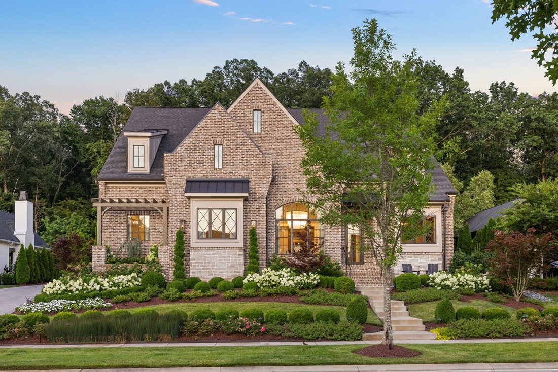 Meticulously Designed Estate In The In College Grove, Tennessee, United ...