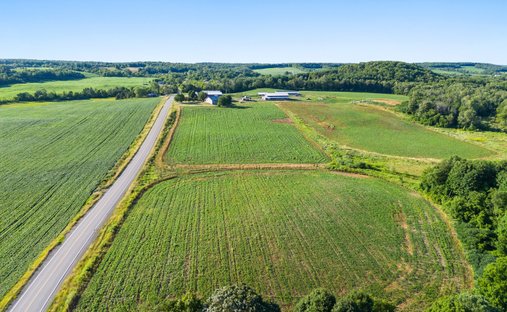 Luxury homes for sale in Roslin, Ontario, Canada | JamesEdition