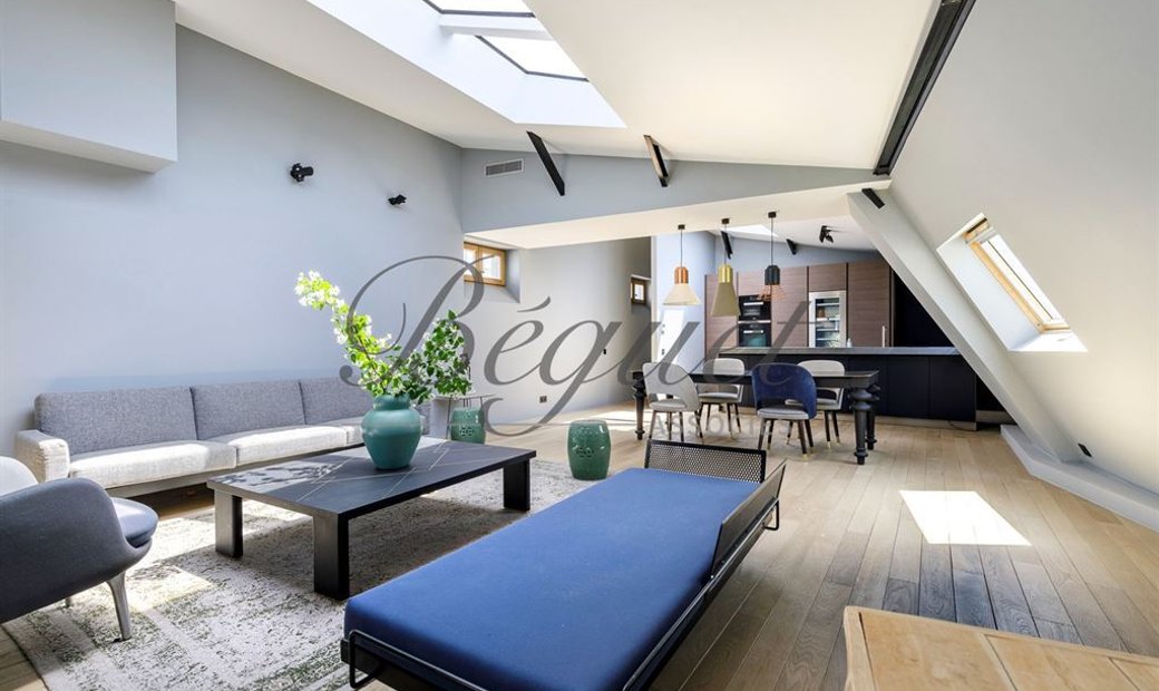 Paris Triangle D'or 75008 Apartment 142 M² 2 In Paris, île De France ...