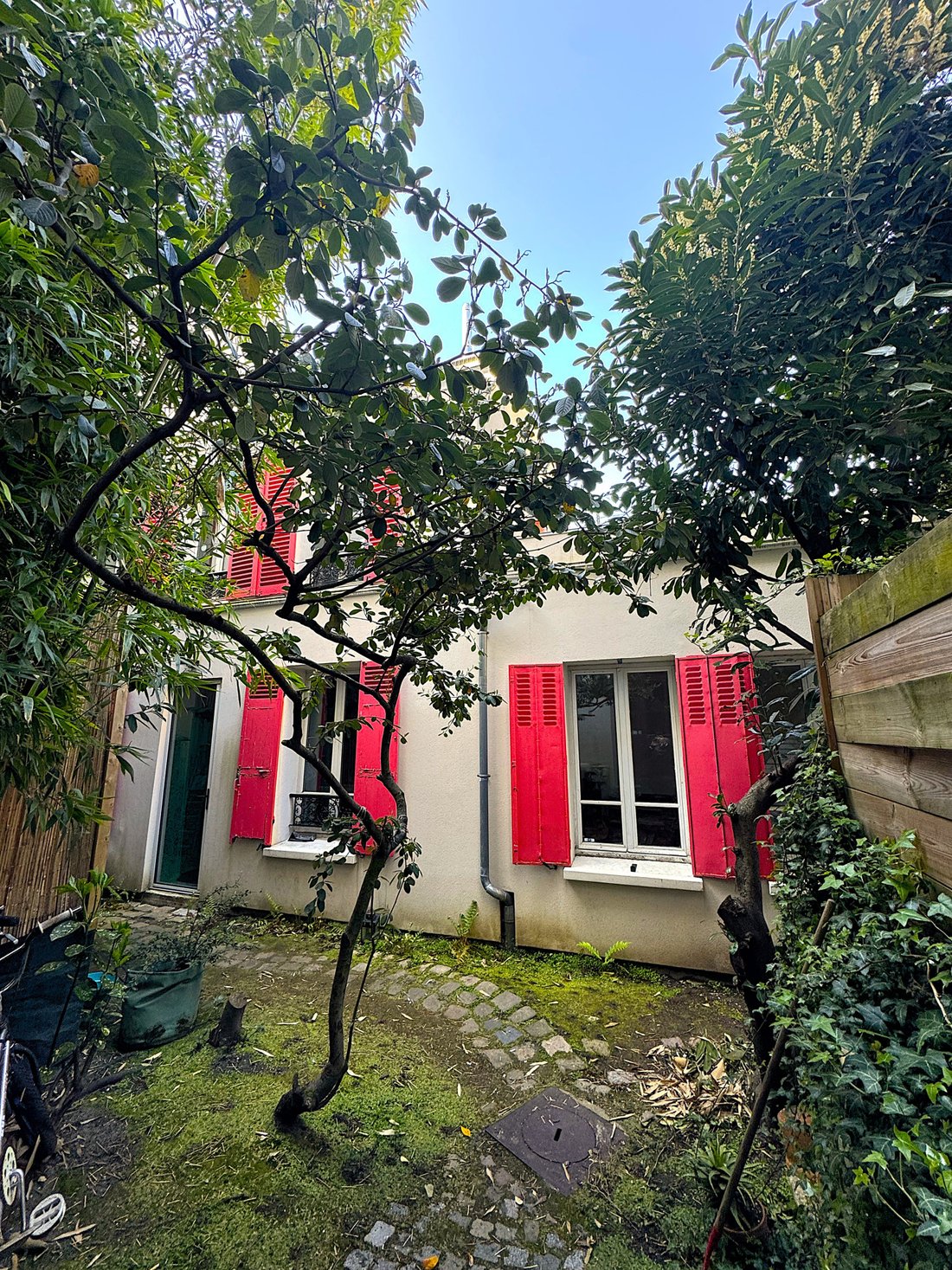 Maison Avec Véranda Et Terrasse Près Du Dans Les Lilas, île De France ...