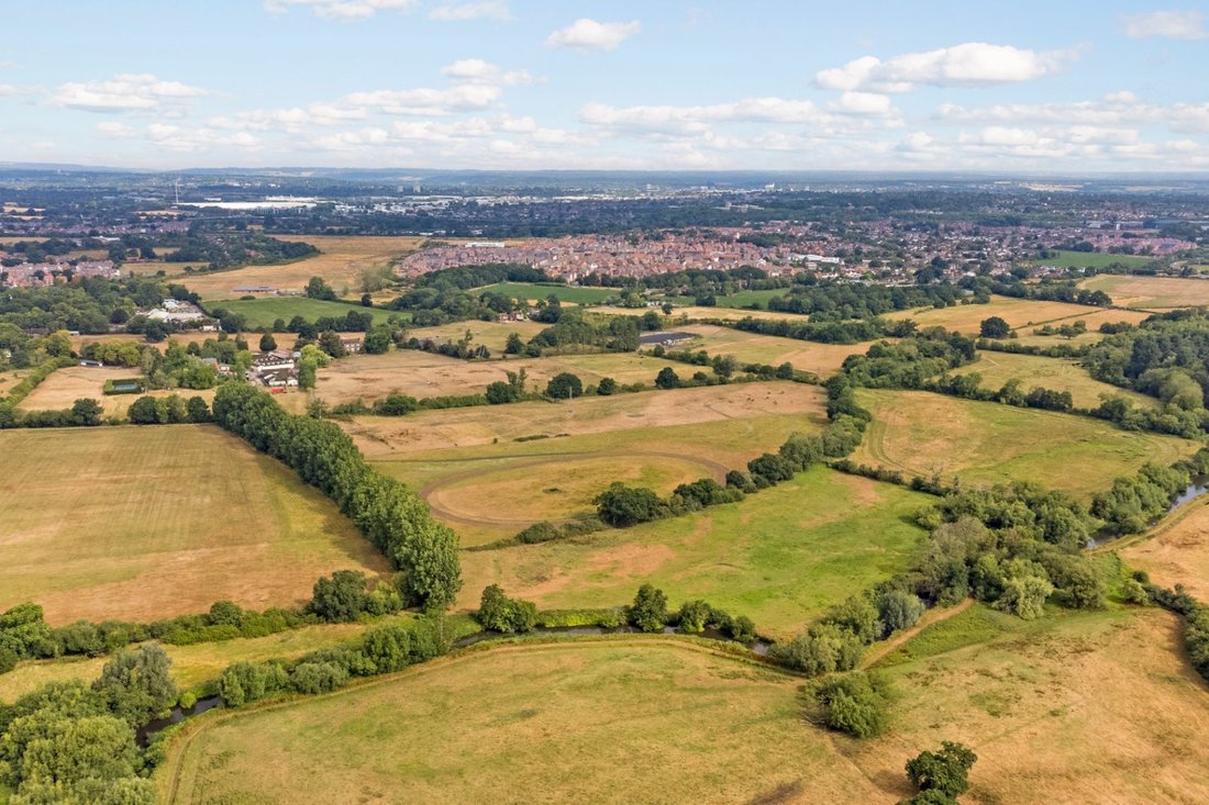 Farm, Hyde End Road, Shinfield, Reading, In Shinfield, England, United ...