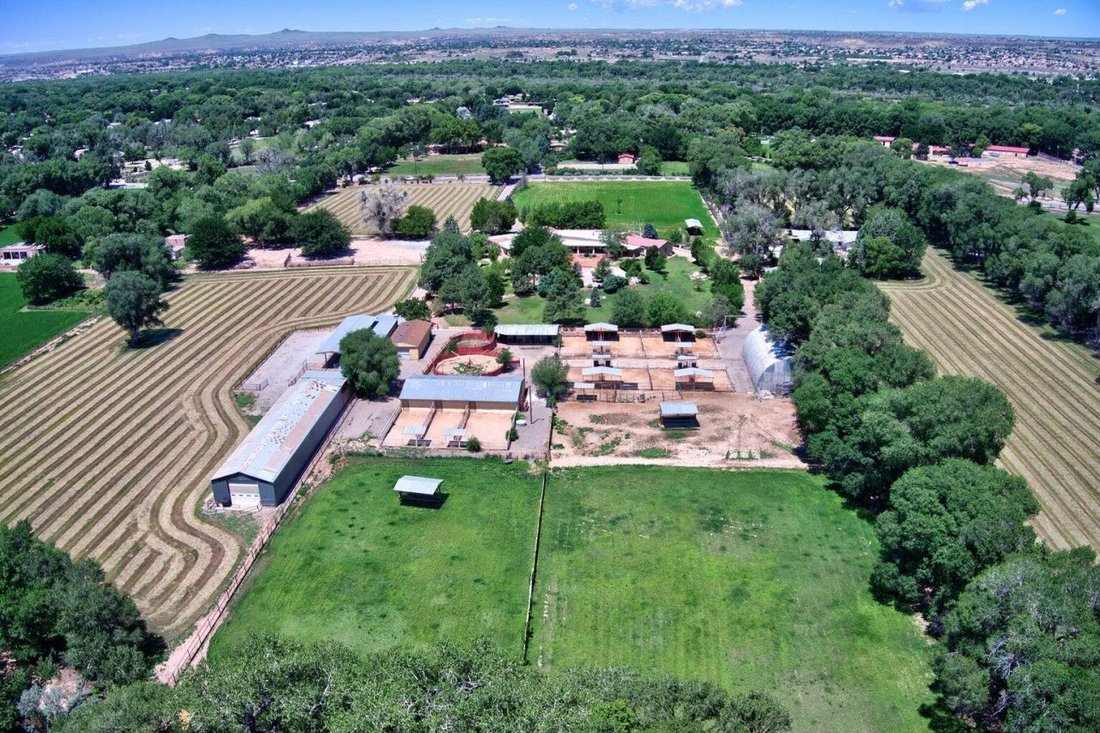 5 Bedrooms Single In Los Ranchos De Albuquerque, New Mexico, United ...