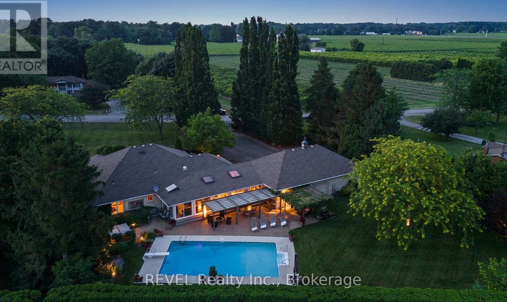 Außergewöhnlicher Echter Bungalow In Niagara On The Lake, Ontario ...