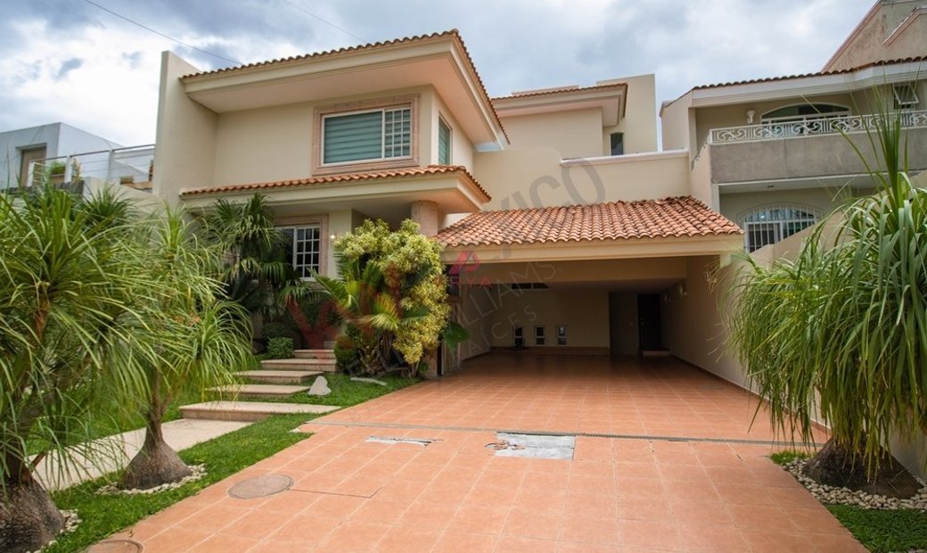 Descripción De Casa En Venta En Chapalita De In Zapopan, Jalisco ...