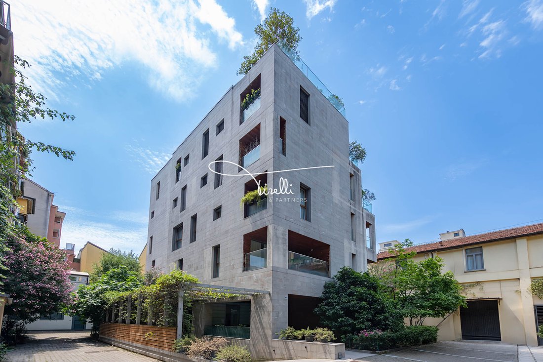 Residence In Milan | Domus Lux Living In Metropolitan City Of Milan ...