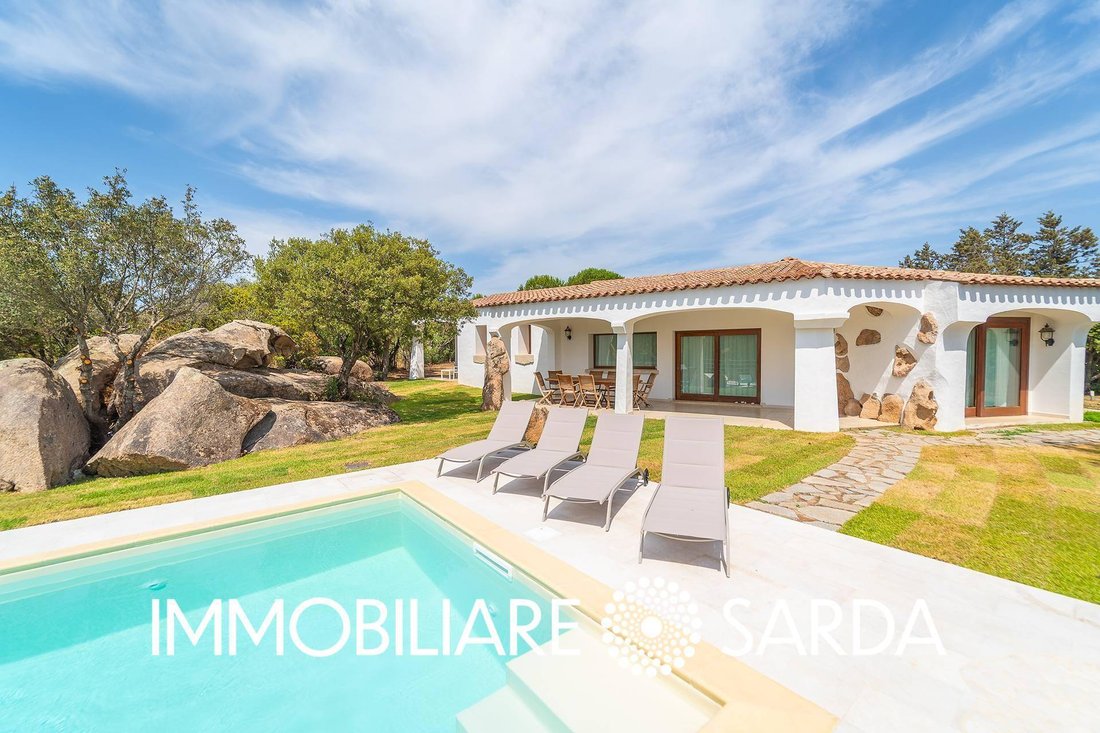 Villa En Venta En Arzachena, La Mendula En Cerdeña, Italia En Venta ...