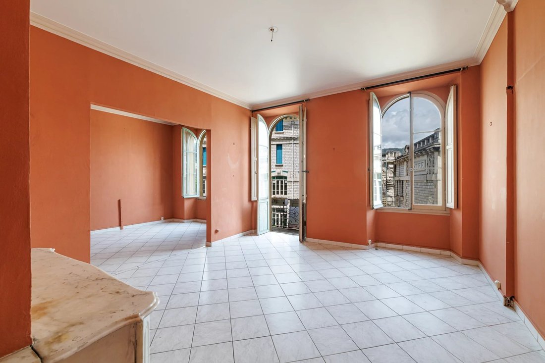 Charming 2 Bedroom Apartment In The In Nice, Provence Alpes Côte D'azur ...