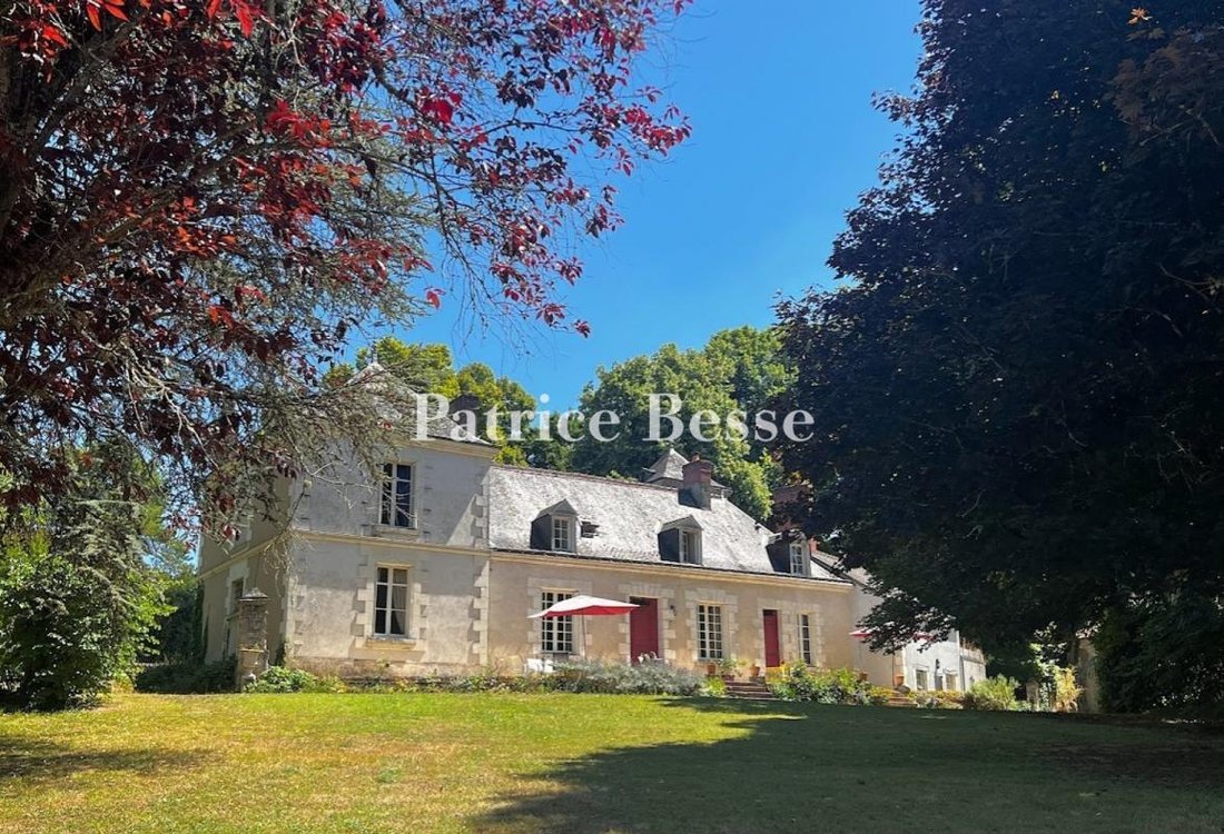 Ein Herrenhaus Aus Dem 17. Und 18. In Azay Le Rideau, Centre ...