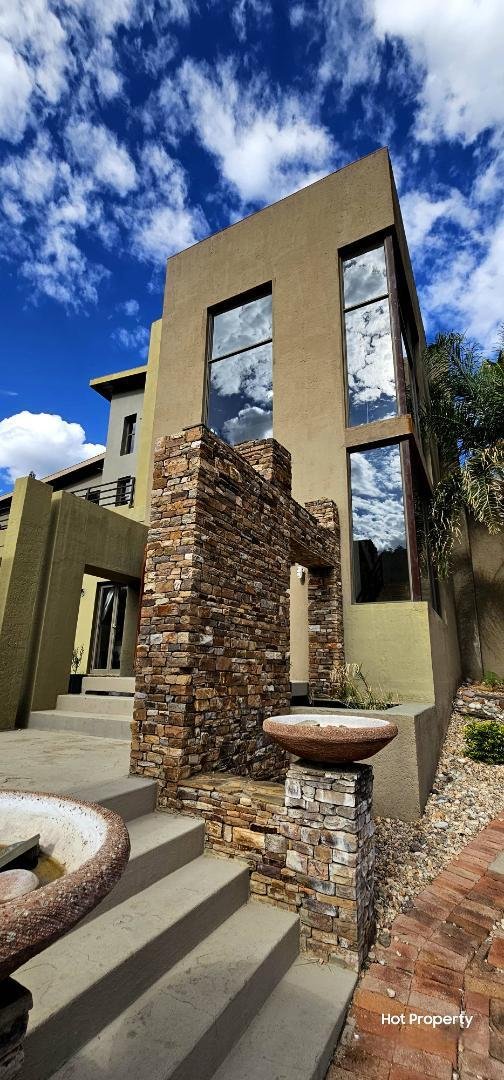 Luxury Awaits: 5 Bed Family Home In Klein In Windhoek, Khomas Region ...