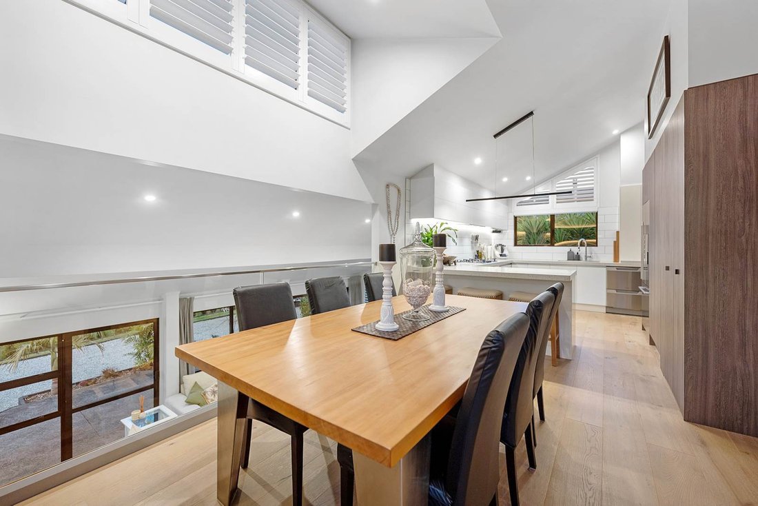 Immaculate Renovated Retreat On Expansive In Riverhead, Auckland, New ...