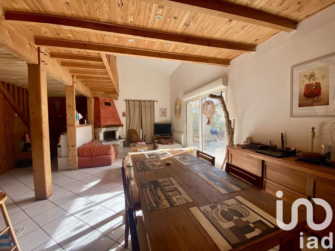 Venta Maison Traditionnelle 5 Pièces En Arès, Nueva Aquitania, Francia En Venta (15981773)