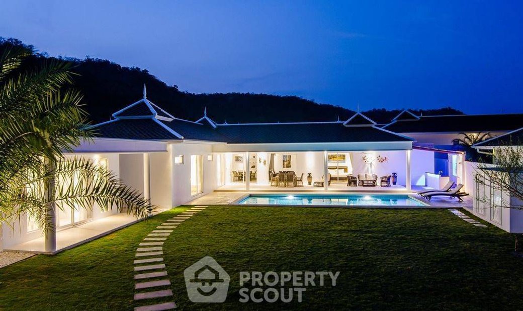 4 Br House At Falcon Dans Nong Kae, Province De Prachuap Khiri Khan ...