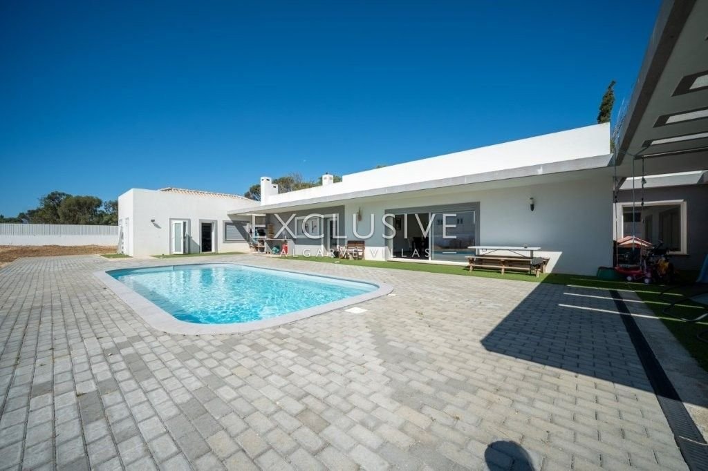For Sale Luxury 4 Bedroom Single Level Villa With In Alvor, Algarve ...