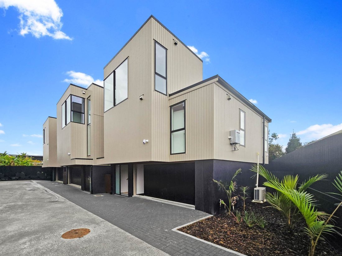 Luxury Beachside Homes With Stunning Views In Auckland, Auckland, New ...