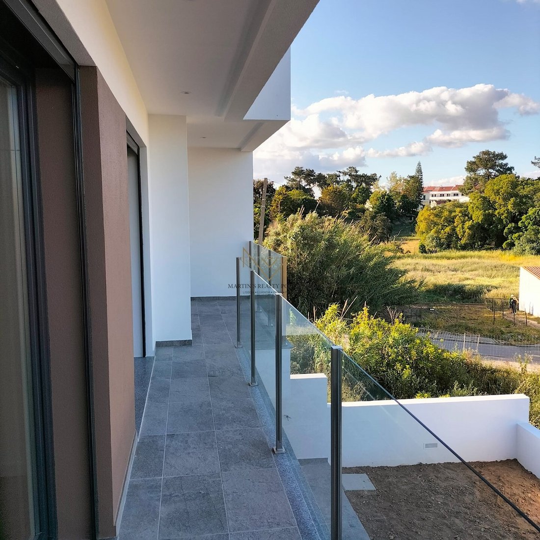 Neues Reihenhaus In Seixal, Arrentela Und Aldeia De Paio Pires ...