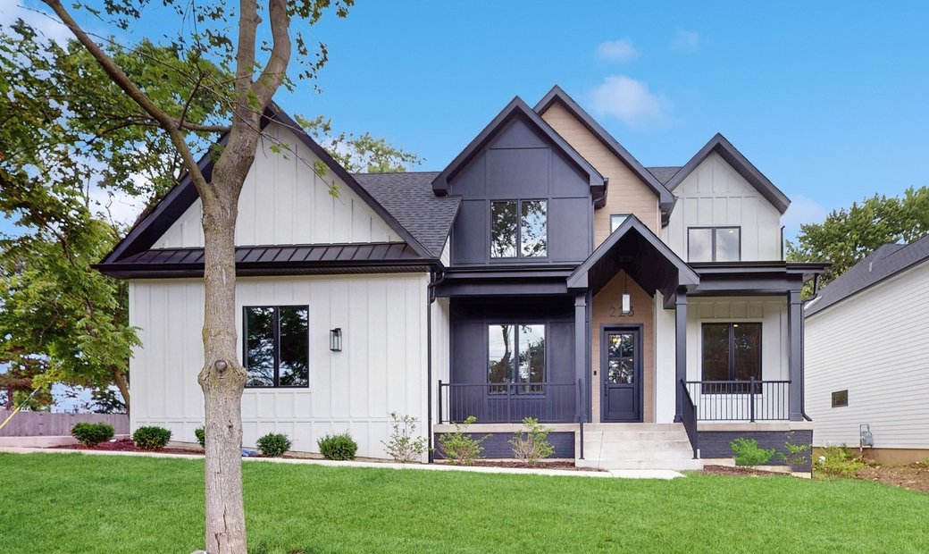 Single Family Home/House Naperville In Naperville, Illinois, United ...