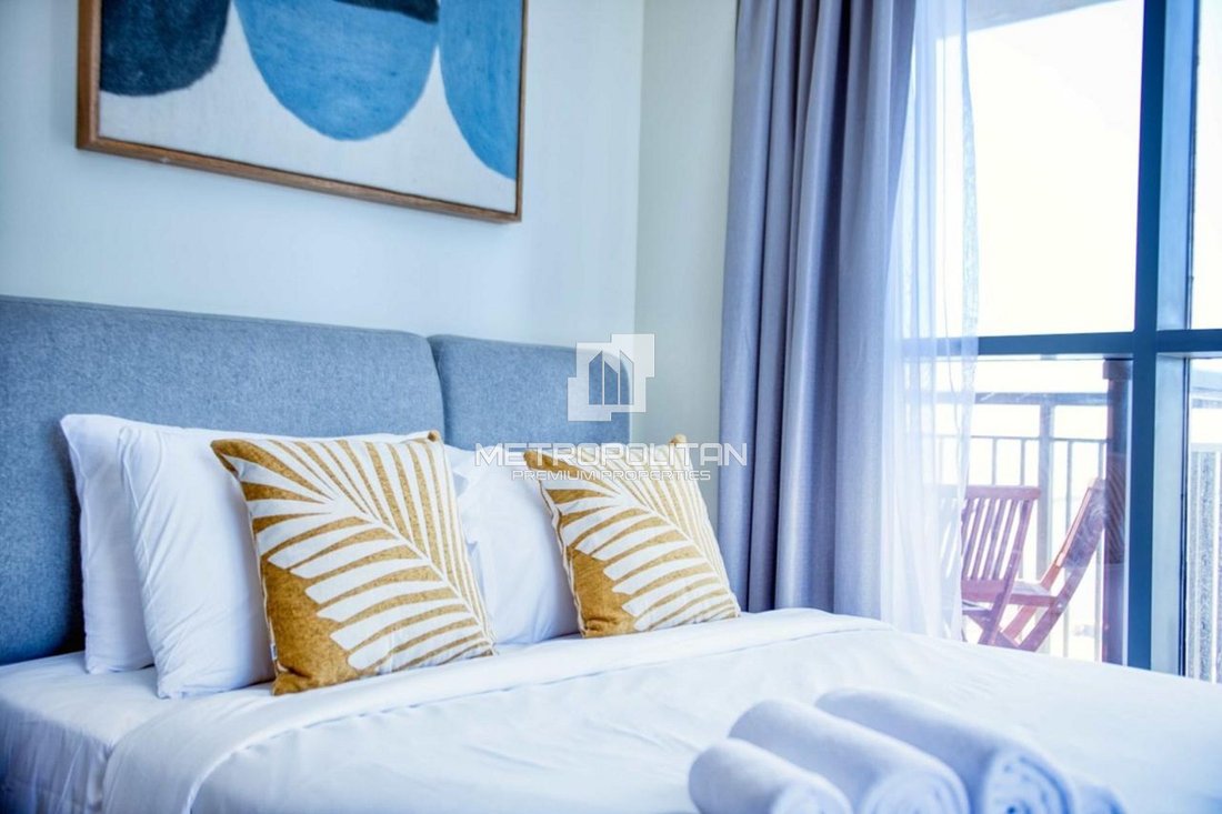 Obere Etage | Leer | Blick In Dubai, Dubai, Vereinigte Arabische ...