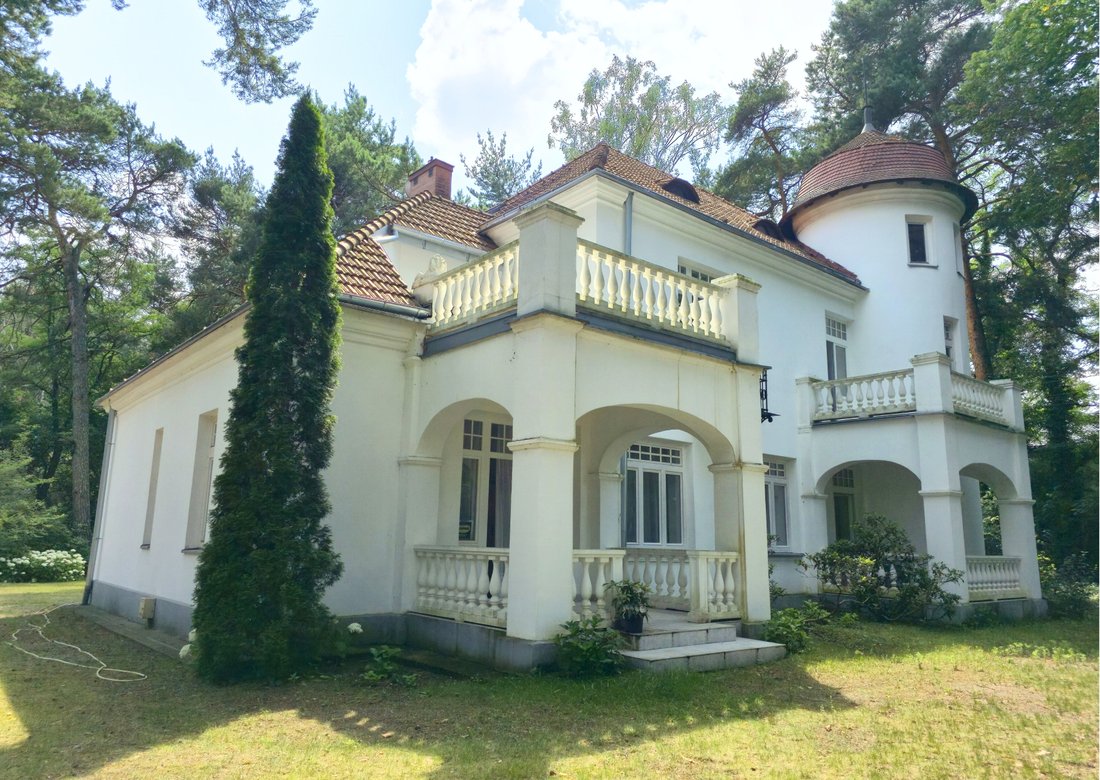 Unique Marconi Villa Near Warsaw With In Baniocha, Masovian Voivodeship ...
