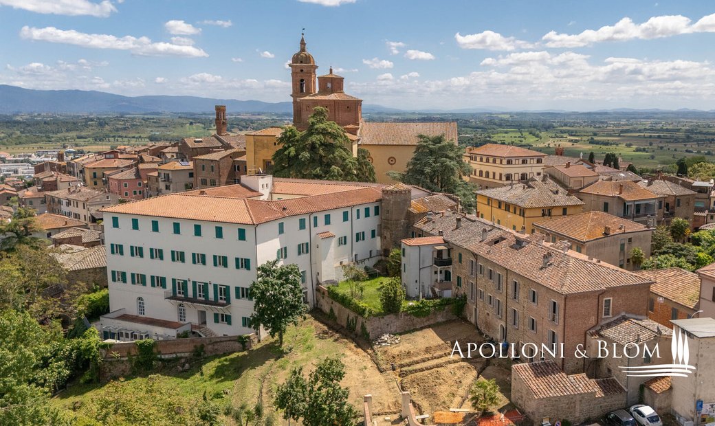 Sinalunga In Sinalunga, Tuscany, Italy For Sale (15987462)