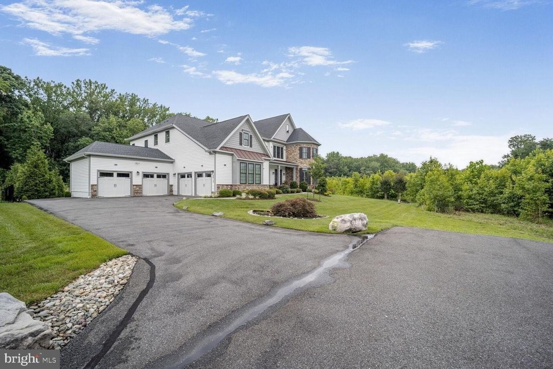 Dramatic Custom Modern Farmhouse In Gambrills, Maryland, United States ...