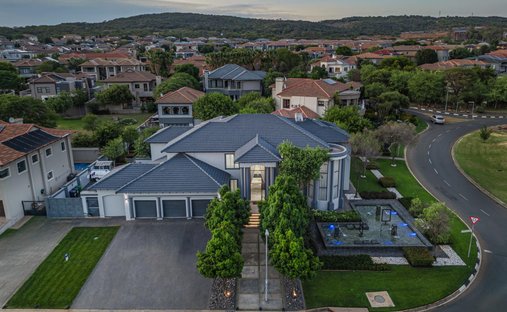 Luxury modern homes for sale in Aspen Hills Nature Estate, Johannesburg ...
