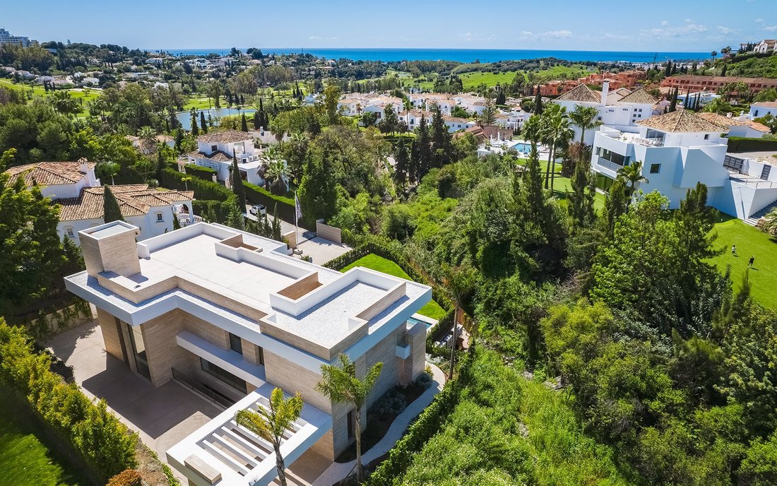 House In Estepona, Andalusia, Spain For Sale (15993878)