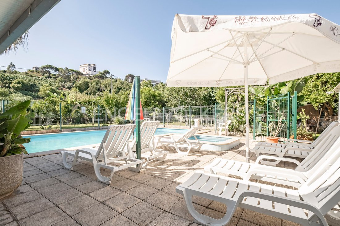 Detached House With 15 Rooms And Investment In Setubal, Setubal ...