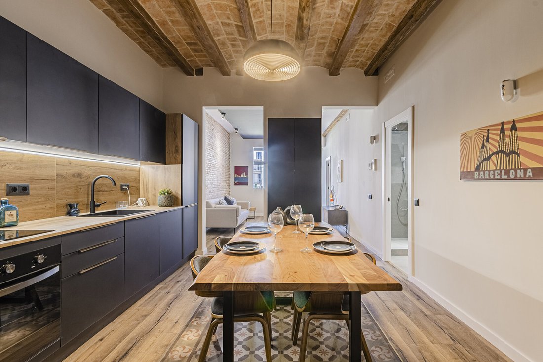 Excellent High And Luminous Two Bedroom Apartment In Eixample ...