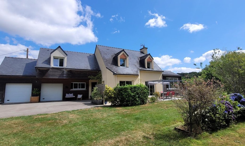 Magnifique Parc, Proche Du Centre De Locminé In Locminé, Brittany ...