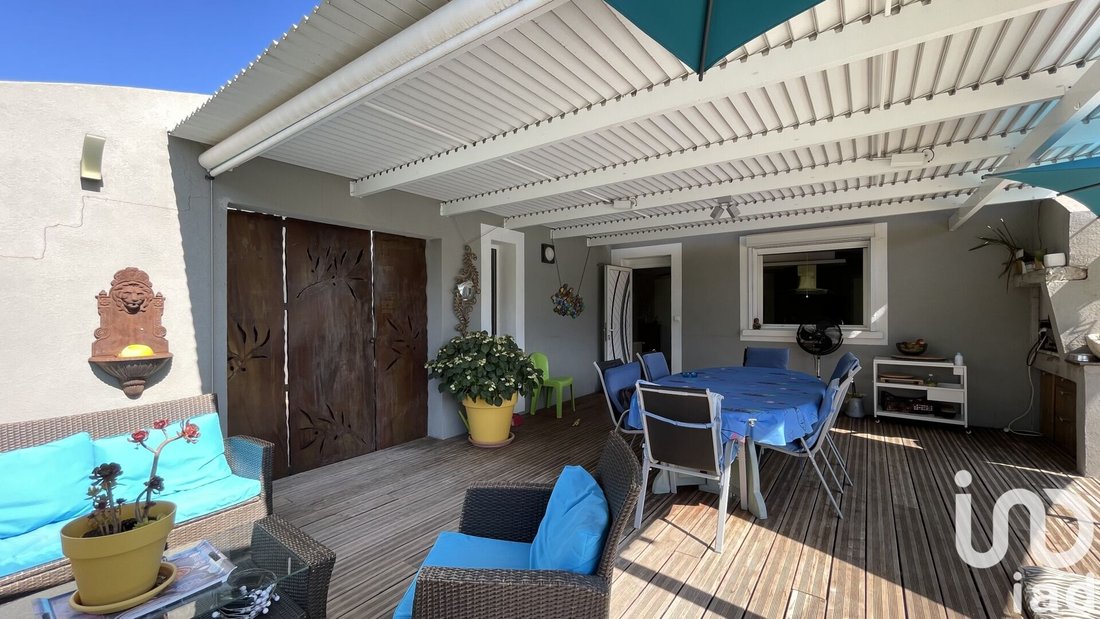 Vente Maison/Villa 8 Pièces In Jonquières Saint Vincent, France Zu ...