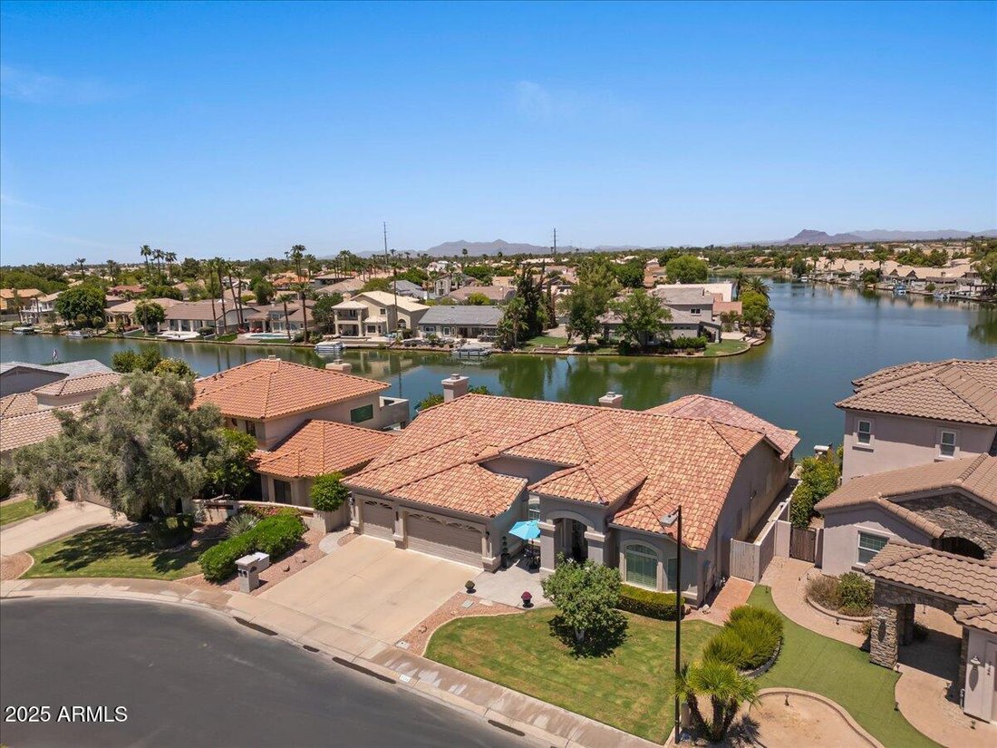 Residential Gilbert In Gilbert, Arizona, United States For Sale (16007300)