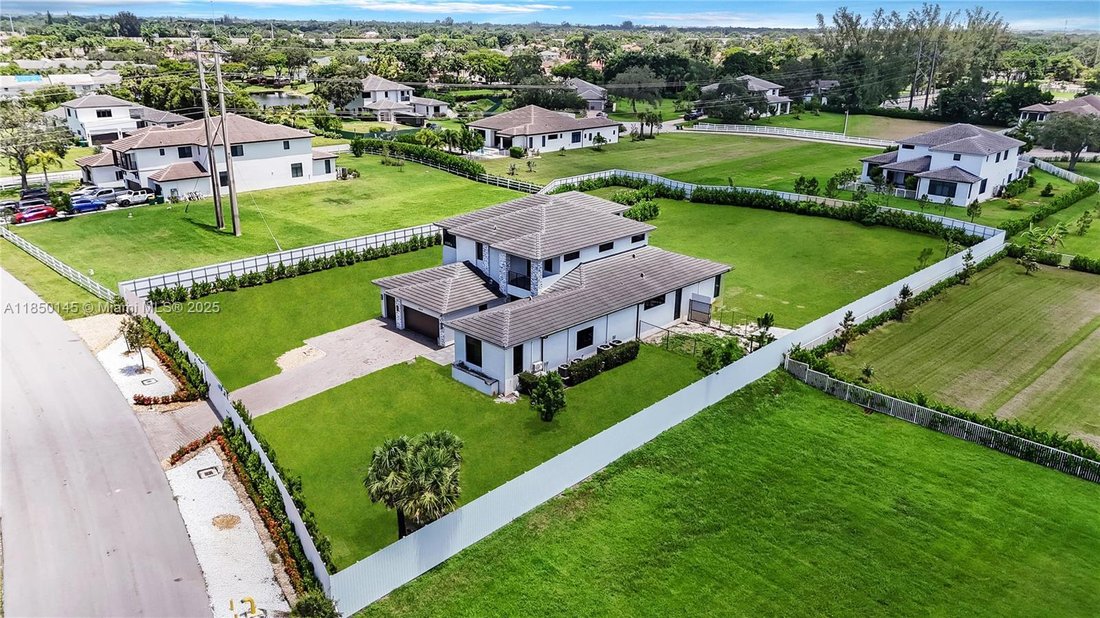 House Southwest Ranches In Southwest Ranches, Florida, United States ...