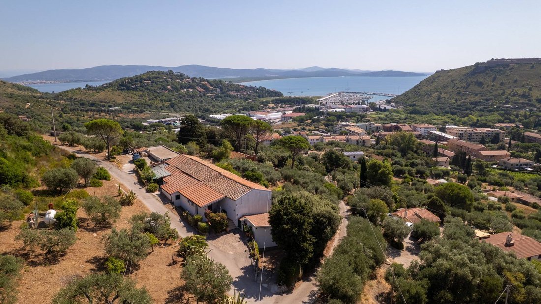 Maison Individuelle à Vendre à Monte Dans Porto Ercole, Toscane, Italie ...