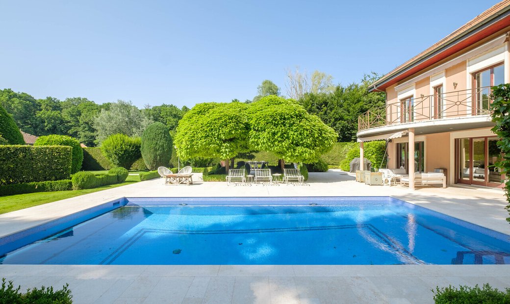 Spacious Family Villa With Large Garden And Swimming In Mies, Vaud ...