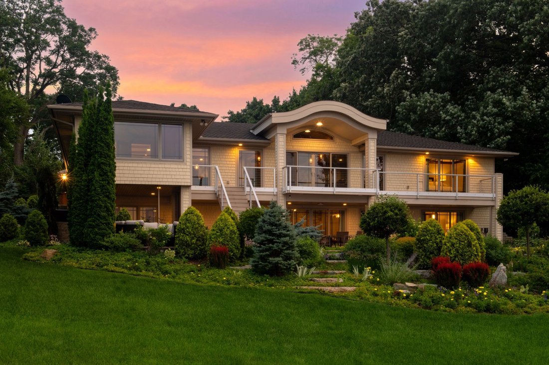Commanding Views Of Wayzata Bay! In Wayzata, Minnesota, United States ...