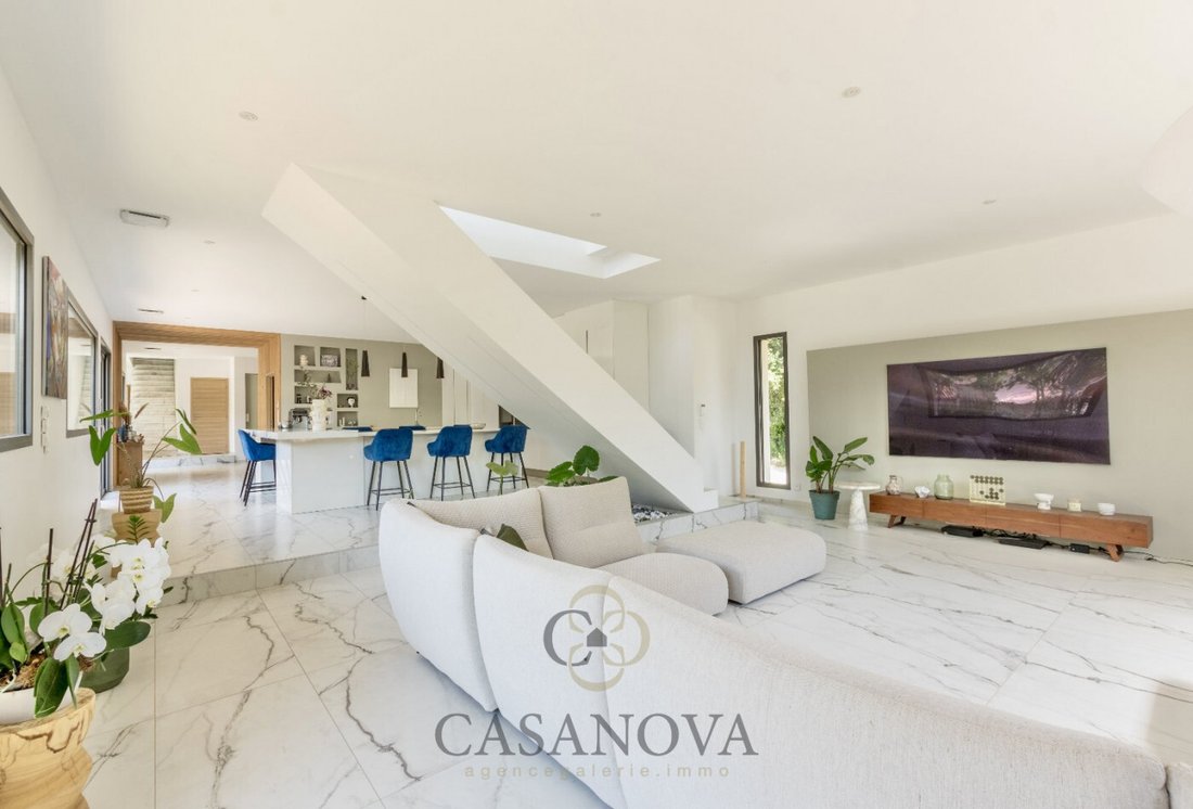 Assas – Contemporary Villa With Sleek Lines In Montpellier, Occitanie ...