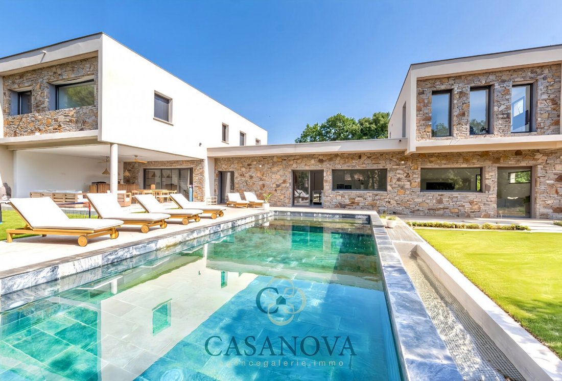 Assas – Contemporary Villa With Sleek Lines In Montpellier, Occitanie ...