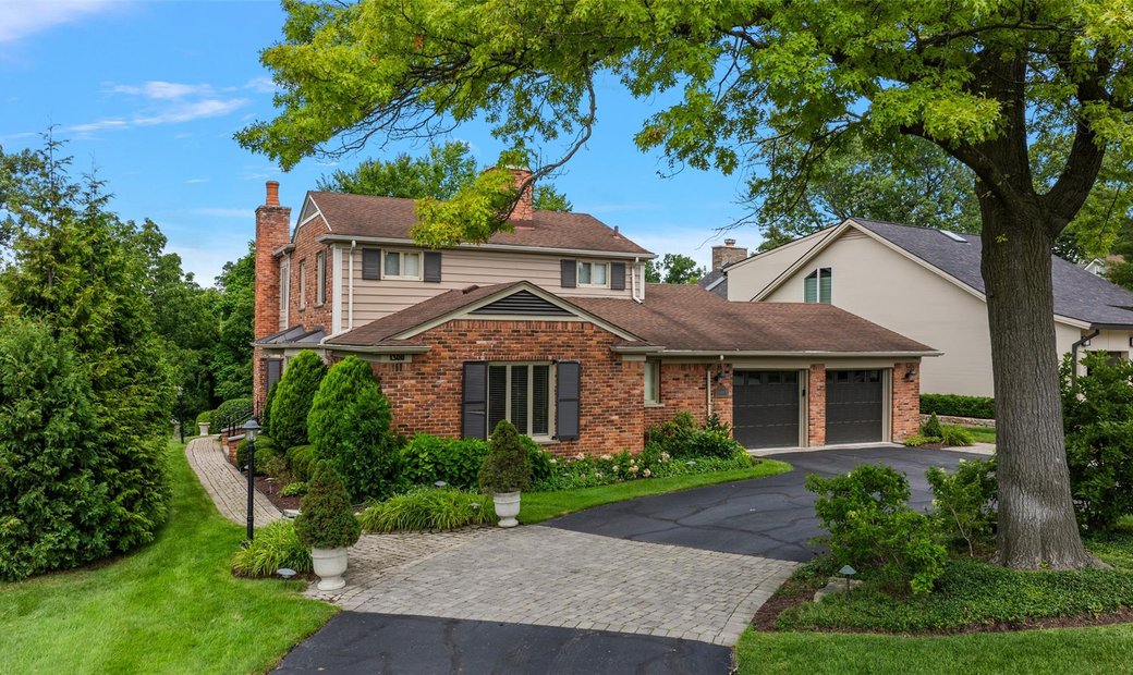 Lovely Classic Colonial On Beautifully In Birmingham, Michigan, United ...