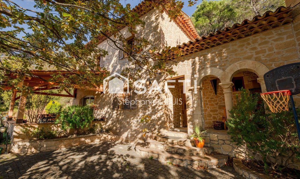 Somptueuse Batisse Provencale In La Motte, Provence Alpes Côte D'azur ...