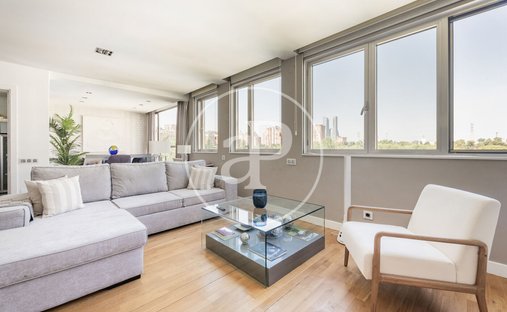 Luxury homes for sale in Ciudad Lineal, Madrid, Spain | JamesEdition