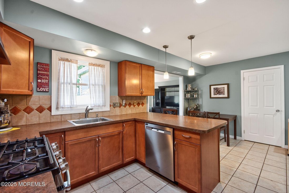 3 Bedrooms Other Residential In Howell Township, New Jersey, United ...